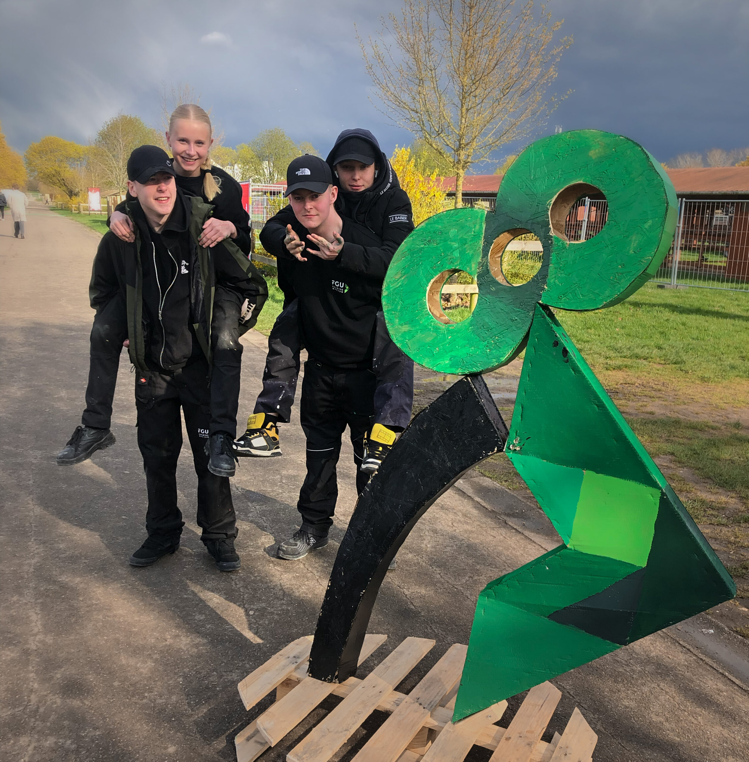 FGU-elever tryllede med genbrugsmaterialer - SkillsDenmark % % FGU-elever tryllede med ...